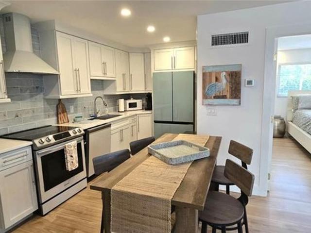 780 10th Ave S Apt 1, Naples, FL 34102