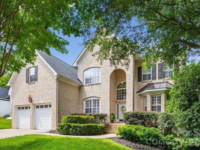 780 Fairway Point Dr, Tega Cay, SC 29708