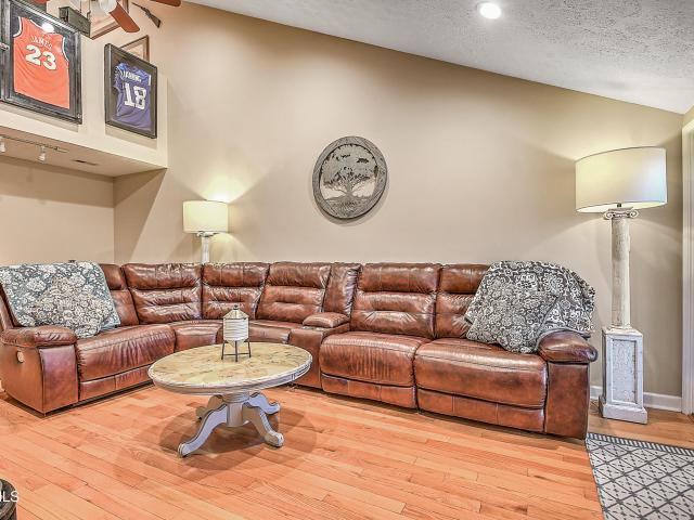 780 Hamilton Road F8