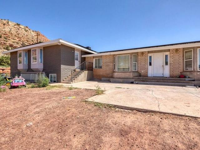 780 N Lauritzen St, Hildale, UT 84784