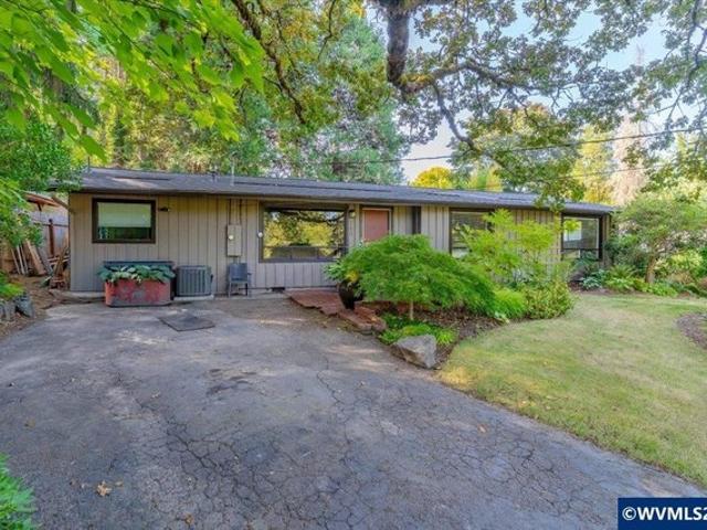 780 Ratcliff Dr SE, Salem, OR 97302