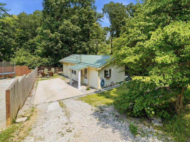 780 Rainbow Drive