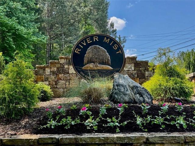 780 River Cliff Court