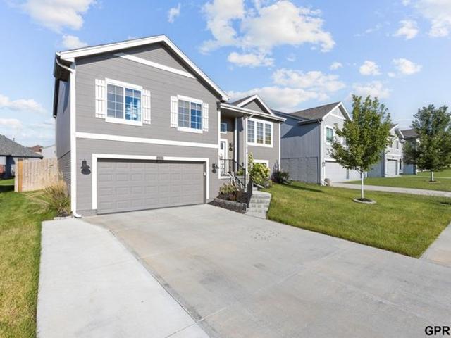 7814 N 84th St, Omaha, NE 68122