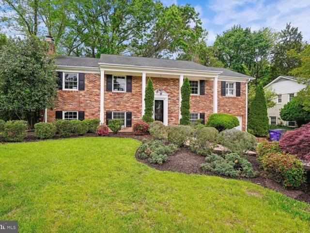 7814 Friars Ct, Alexandria, VA 22306