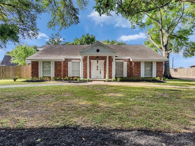7814 Knob Hill Ave, Pasadena, TX 77505
