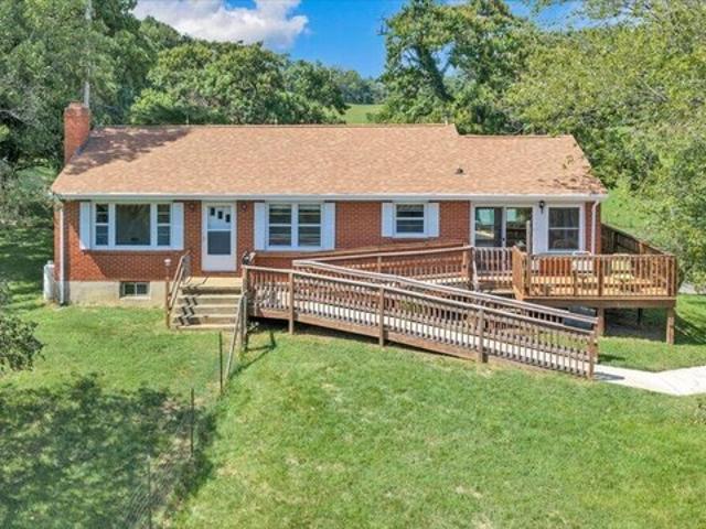 7815 Lee Hwy, Troutville, VA 24175