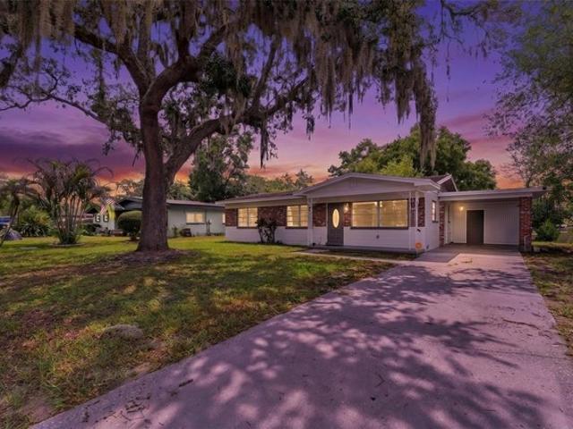 7815 Pine Hill Dr, Tampa, FL 33617