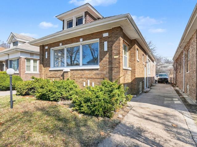 7815 S Merrill Ave, Chicago, IL 60649 | MLS #12576 | Compass