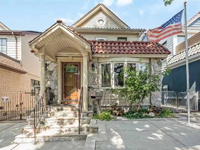 7815 Woodhaven Blvd, Ridgewood, NY 11385