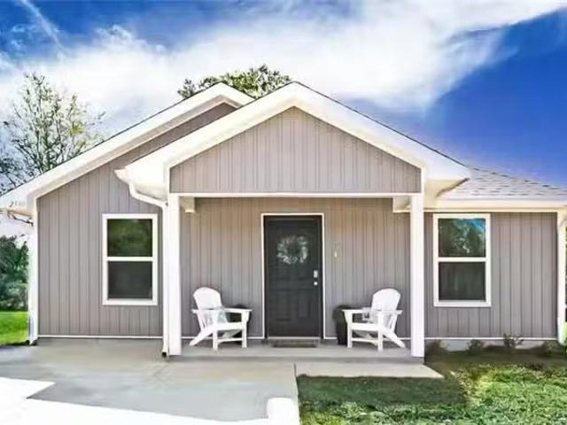7816 MONTEREY DR, THEODORE, AL 36582 Single Family Residence F.