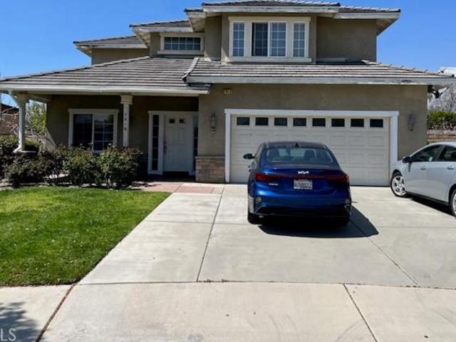 7816 Blackhawk Ct, Fontana, CA 92336