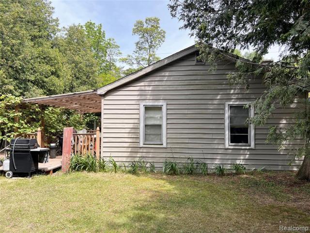 7816 3rd Street