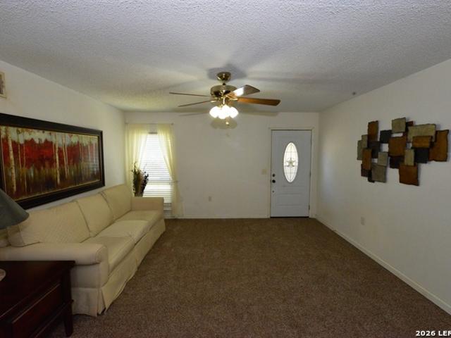 7817 Hunter Oaks