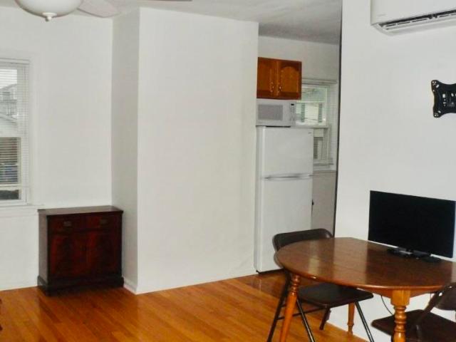 7817 Ventnor