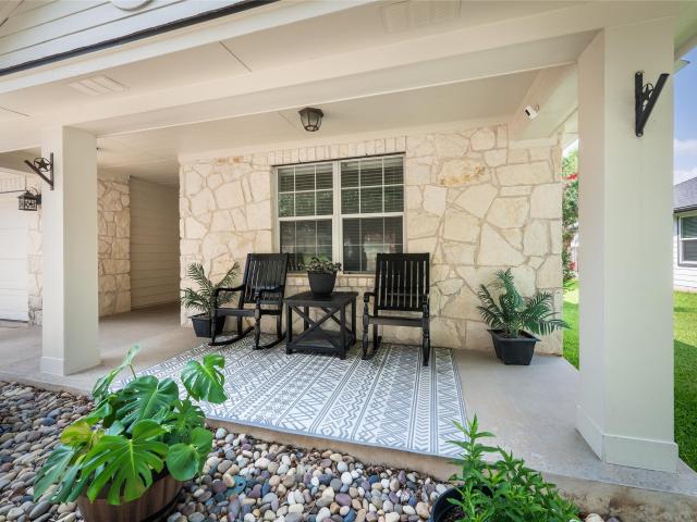 7818 Squirrel Hollow Dr