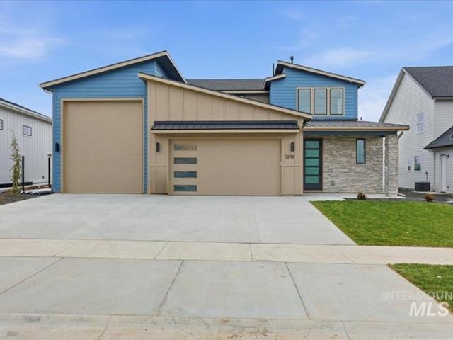 7818 W Flathead Lake St, Eagle, ID 83616