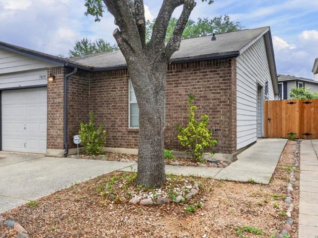 7819 Galaway Bay Unit 7918, San Antonio, TX 78240
