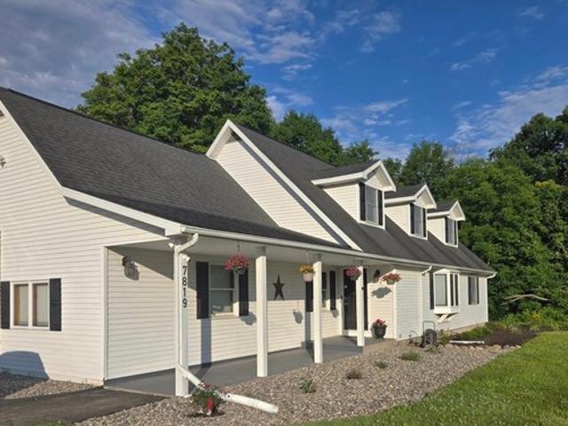 7819 Greenwell Rd, Churubusco, IN 46723