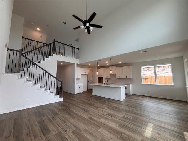 7819 Jade Crst Dr, Angleton, TX 77515 | MLS #27563 | Compass