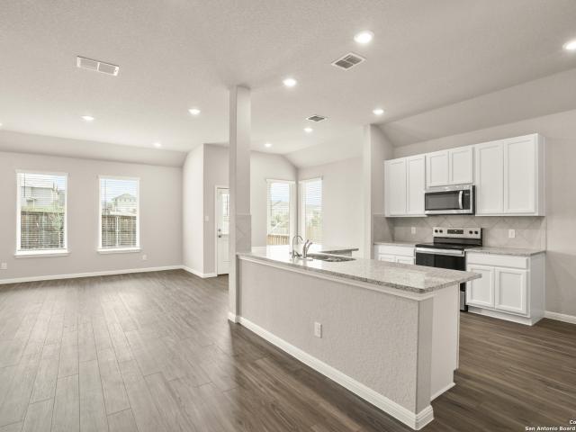 7810 Granger Cv, San Antonio, TX 78252 | MLS #1925