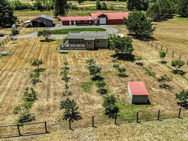 7810 Highway 36, Carlotta, CA 95528