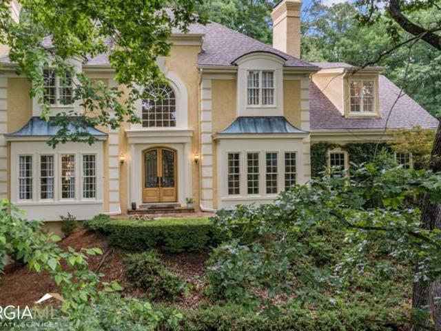 7810 Landowne Dr, Sandy Springs, GA 30350