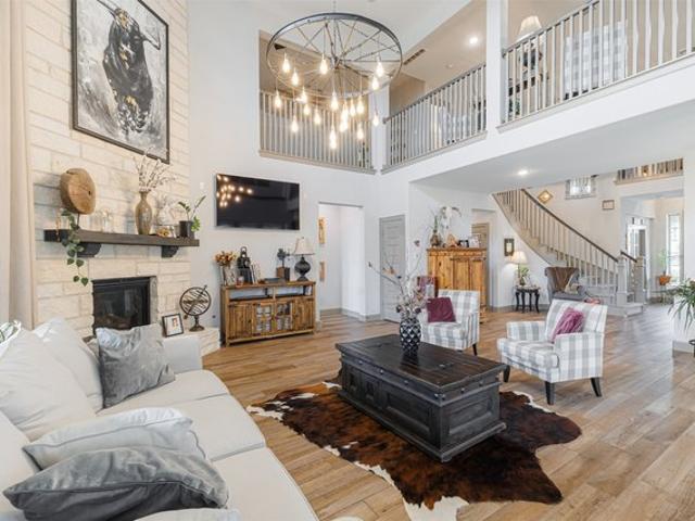7810 Leighton Trl, Pasadena, TX 77505