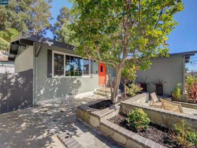 7810 Sanford St, Oakland, CA 94605