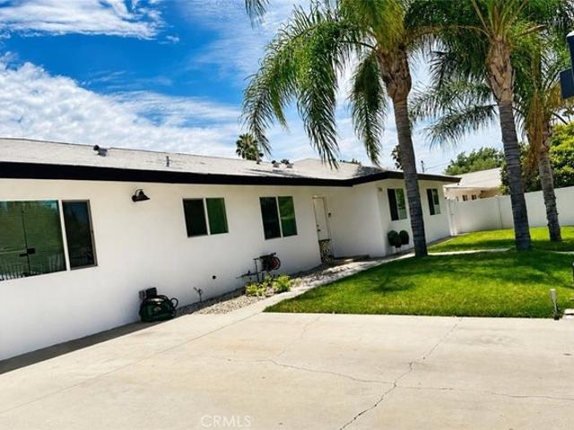 7810 Vanalden Ave, Reseda, CA 91335