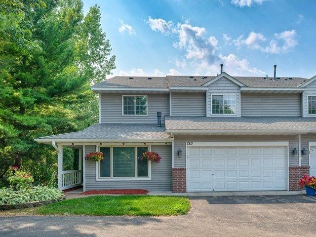7811 Oak Ct, Lino Lakes, MN 55014