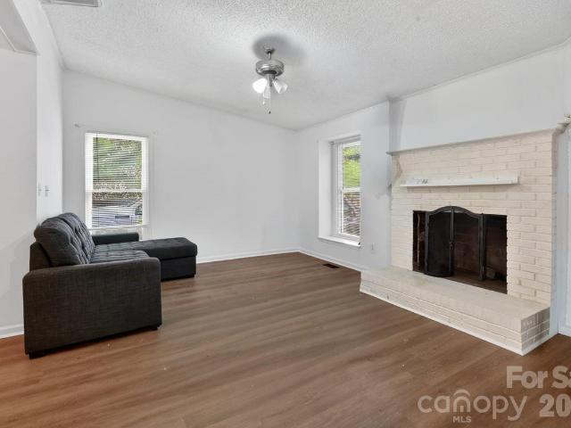 7811 Heatherdale Ct, Charlotte, NC 28212 | MLS #4371