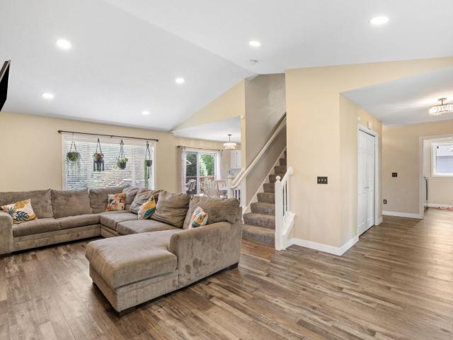 7811 Palmgren Avenue NE