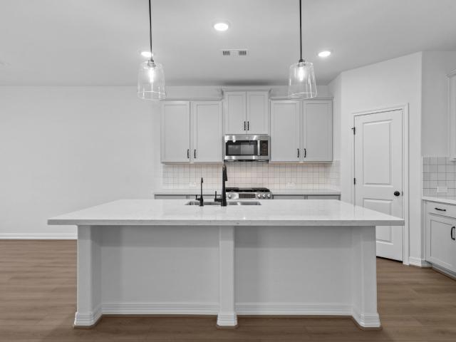 7811 Topaz Ridge Drive