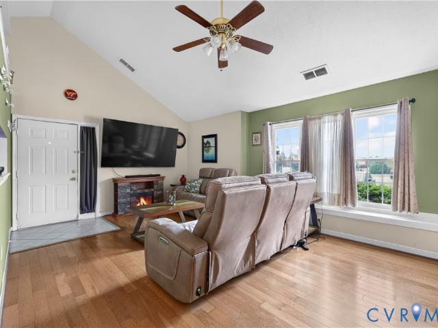 7812 Camolin Court