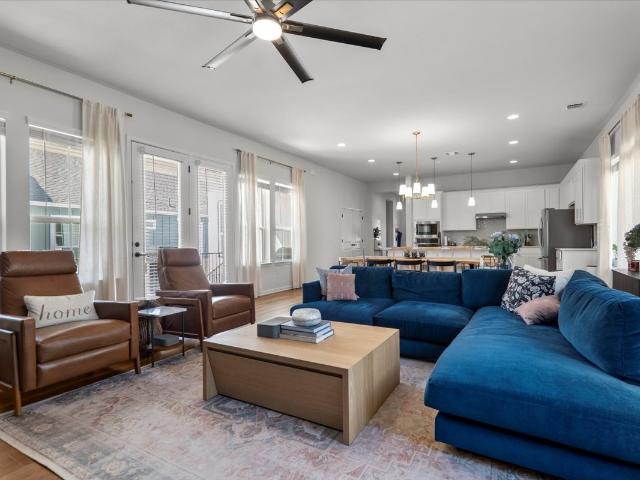 7812 Ella Lee Ln, Austin, TX 78744 | MLS #4388 | Compass