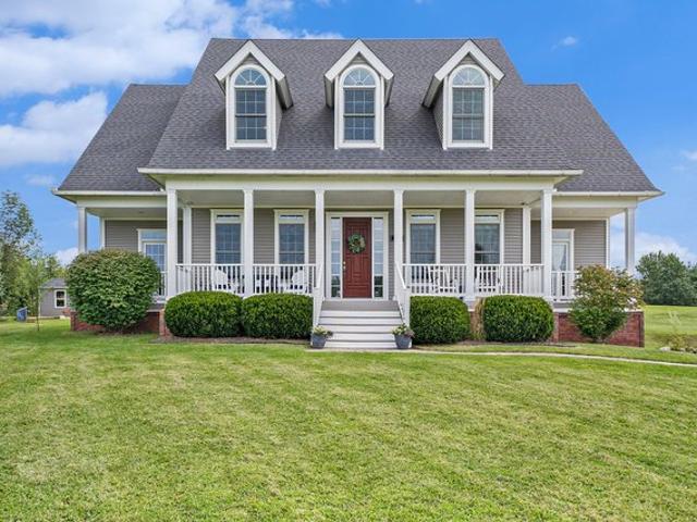 7812 Fountain Hills Ln, Davisburg, MI 48350