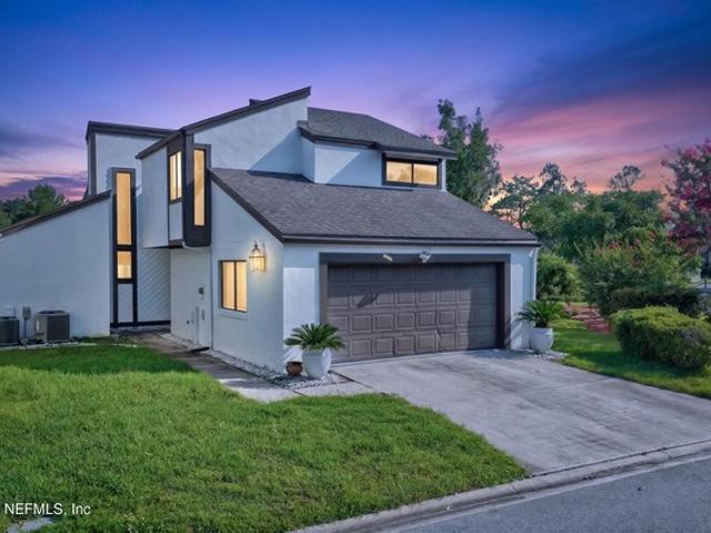 7812 Linkside Dr, Jacksonville, FL 32256