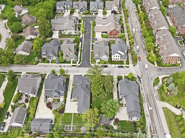 781 1st Ave NW, Carmel, IN 46032 | MLS #22076