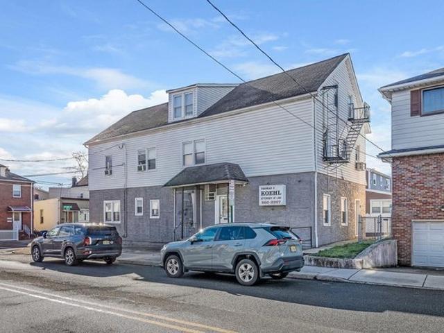 781 2nd St, Secaucus, NJ 07094