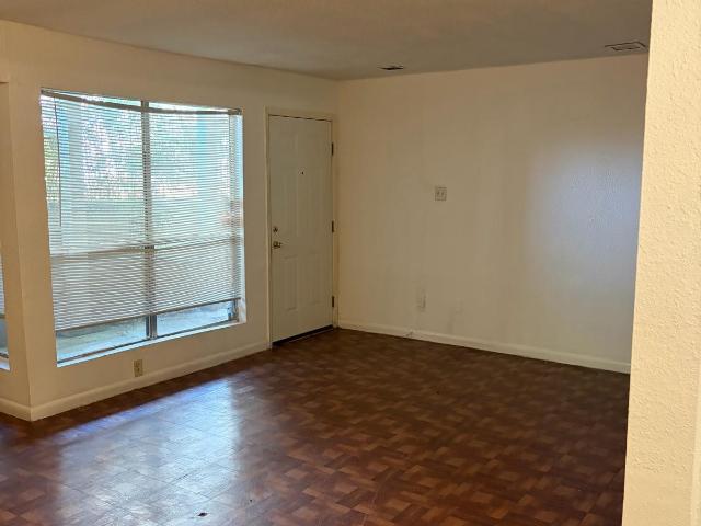 781 Country Pl Dr, Unit 1085, Houston, TX 77079 | MLS #54536 | Compass