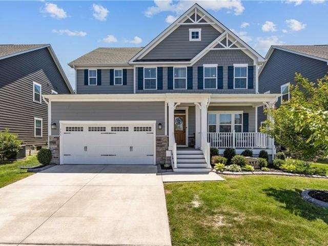 781 Big Bear Ln, Chesapeake, VA 23323