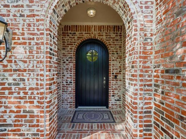 781 Lark Street
