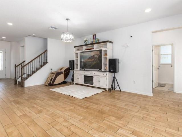 7824 Notched Pne Bnd, Wesley Chapel, FL 33545 | MLS #TB8488
