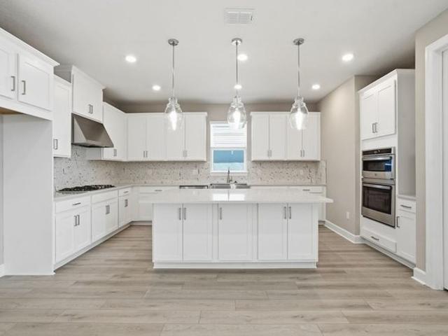 7824 Caspian St, Palmetto, FL 34221