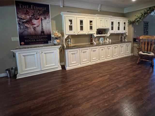 7824 Pecan Forest Lane