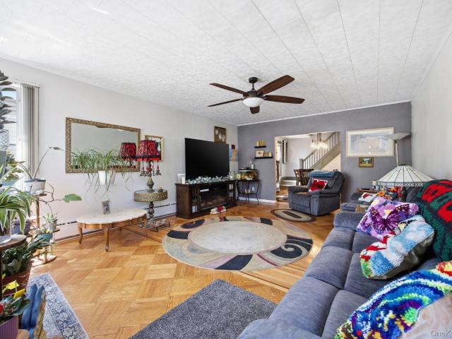 7824 86th Street