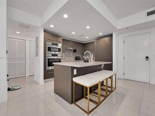 7825 NW 107th Ave Apt 507, Doral, FL 33178