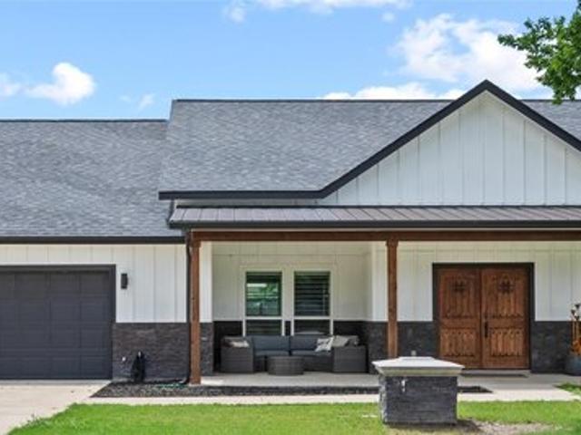 7825 Cupp Ct, Fort Worth, TX 76126