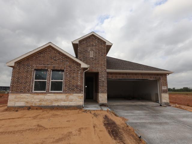 7826 Jade Crst Dr, Angleton, TX 77515 | MLS #51707 | Compass